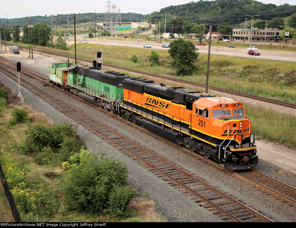 BNSF 251